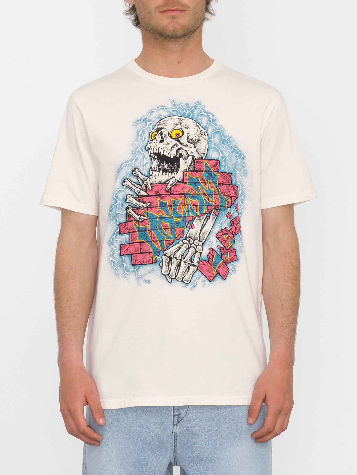Wall Puncher T-shirt - OFF WHITE - Men - Volcom UK – Volcom United Kingdom