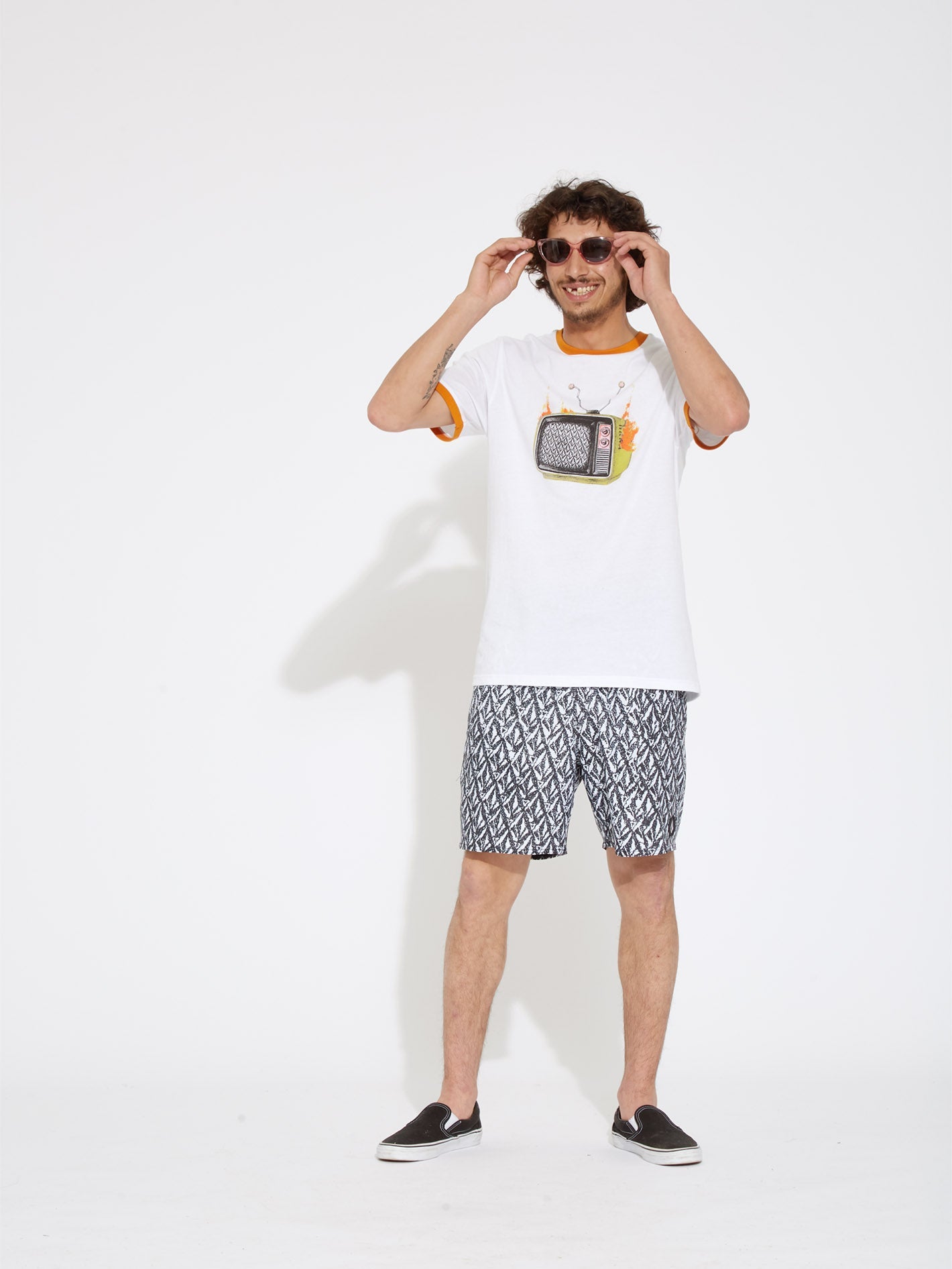 Justin Hager 17" Trunk - WHITE - Men - Volcom UK – Volcom United Kingdom